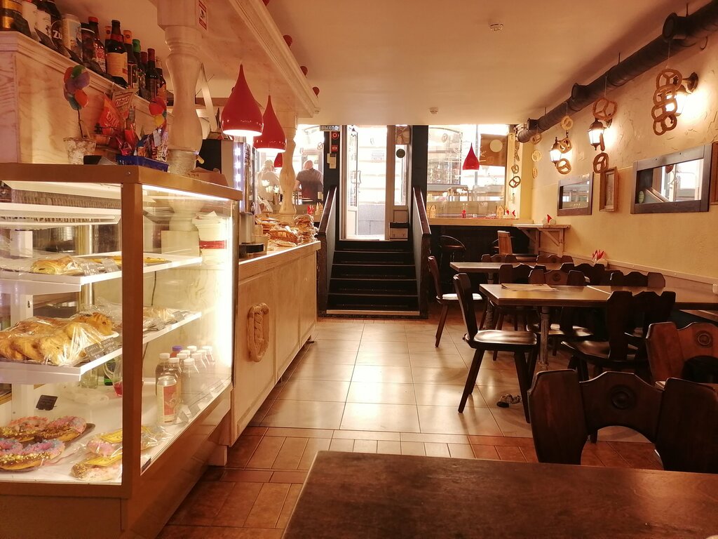Kahve dükkanları Крендель, Vyborg, foto