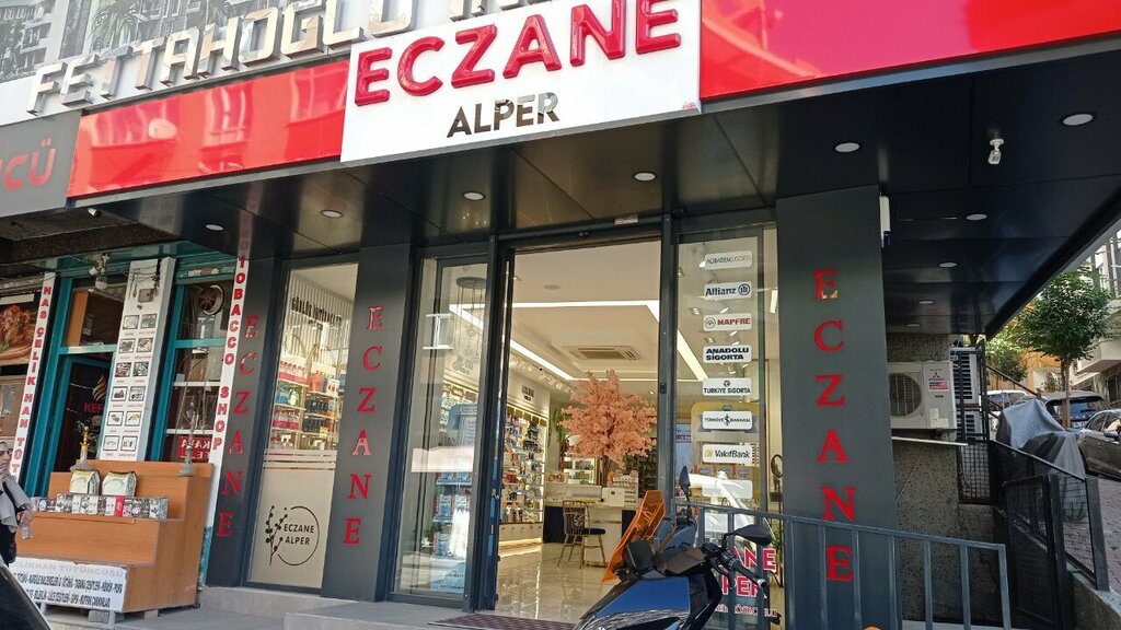 Eczaneler Alper Eczanesi, İstanbul, foto