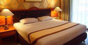 Bumi Wiyata (West Java, Jalan Raya Margonda), otel  Depok'tan
