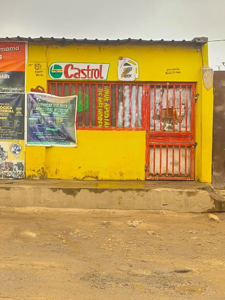 Yağlama ürünleri Lubrificante Castrol, Loanda, foto