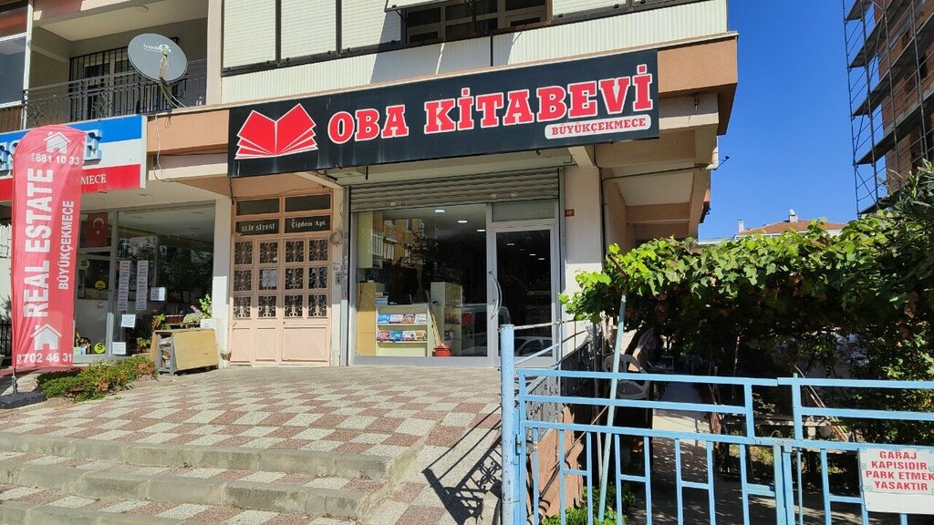Kitap mağazaları Oba Kitabevi Büyükçekmece Şubesi, İstanbul, foto