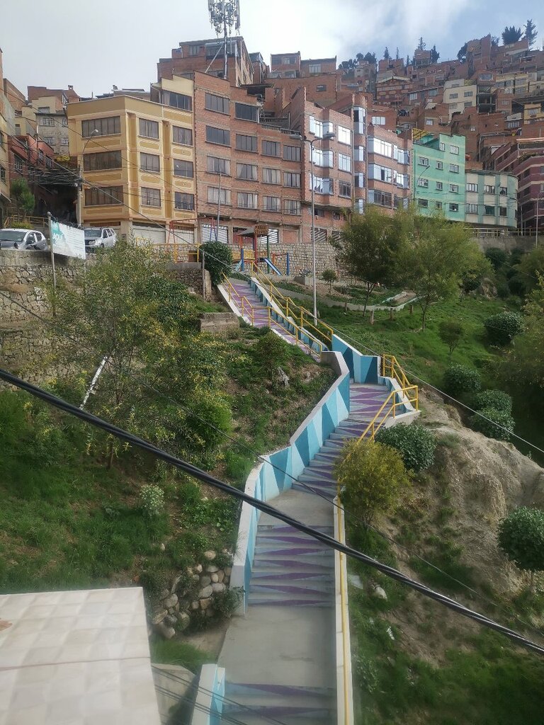 Kültür ve eğlence parkları Víctor Ustáriz Park, La Paz, foto