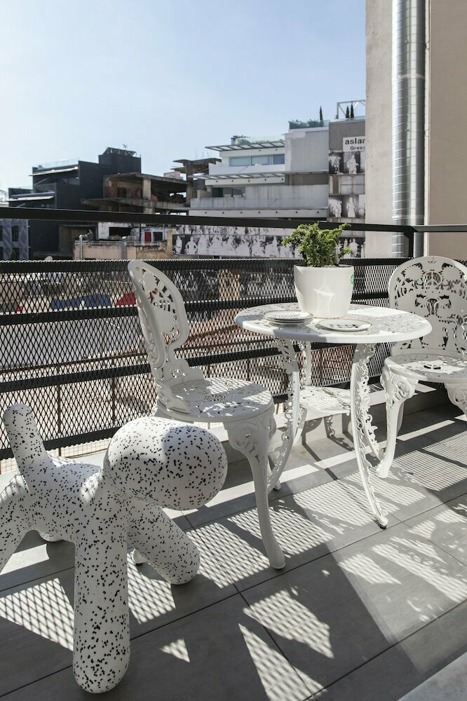 Otel 14 Reasons Why, Atina, foto