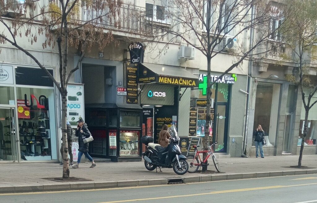 Gazete bayi IQOS, Belgrad, foto
