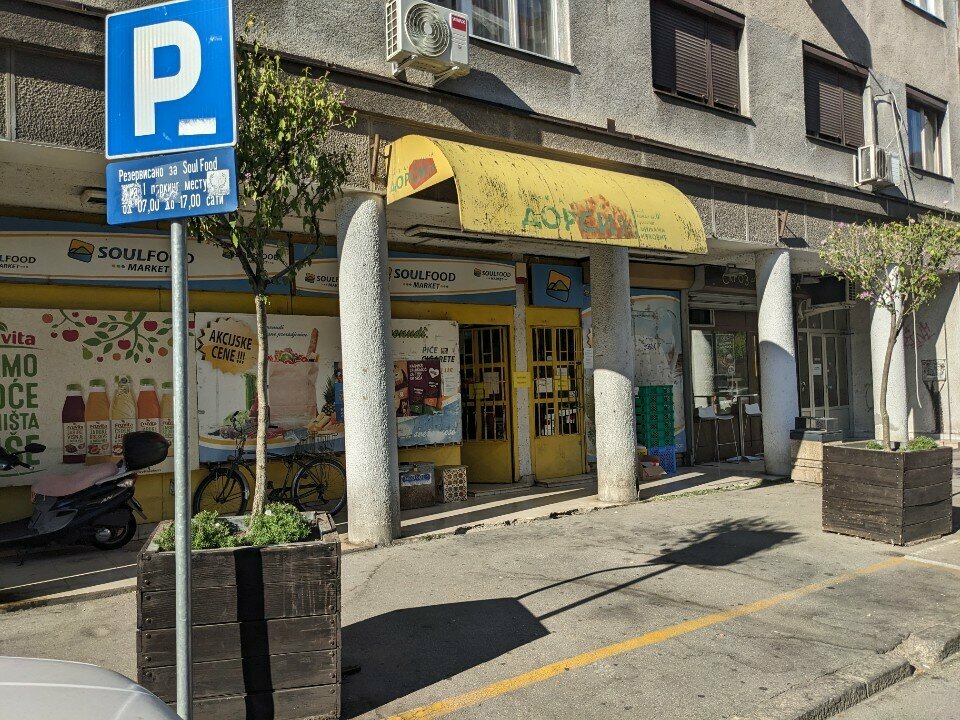 Süpermarket Soulfood minimarket, Belgrad, foto