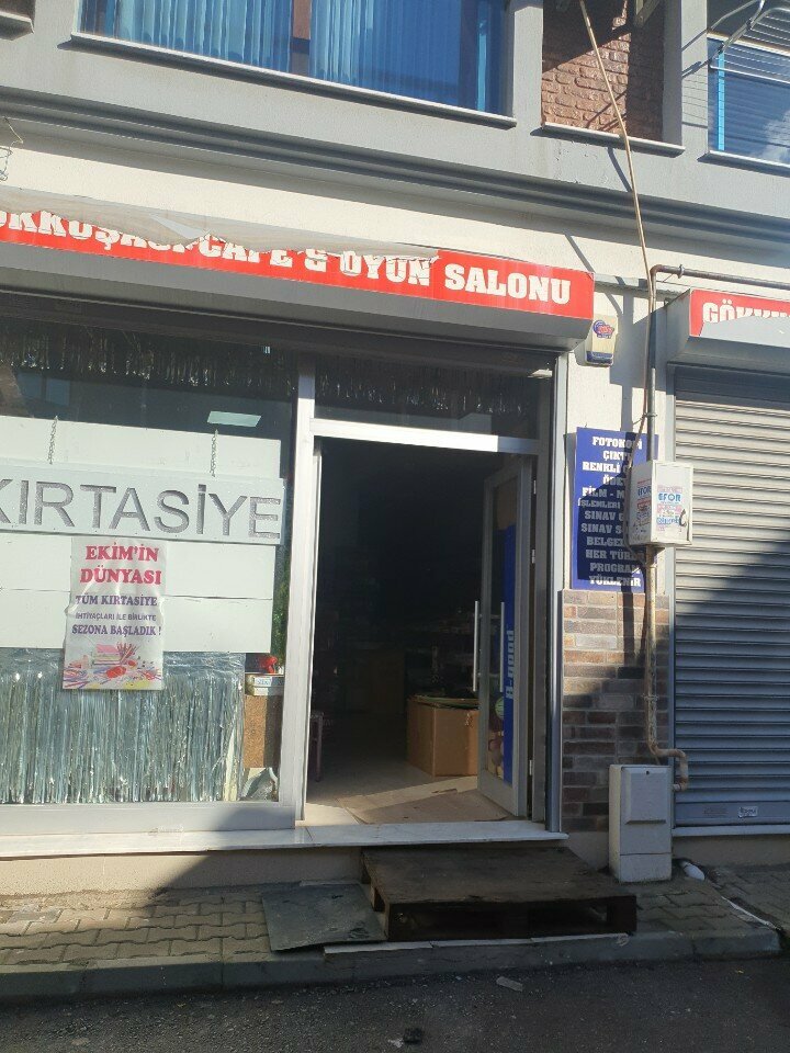 Kırtasiyeler Ekimin Dünyası Kırtasiye & Party Store, İzmir, foto