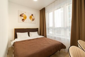 Студия Айвазовский (ulitsa Pozharnykh i Spasateley No:1к1, Tyumen), otel  Tiumen'den