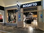 Bogatto (Torgovo-Promyshlennaya ulitsa No:6, derevnya Chyornaya Gryaz), giyim mağazası  Moskova ve Moskovskaya oblastından