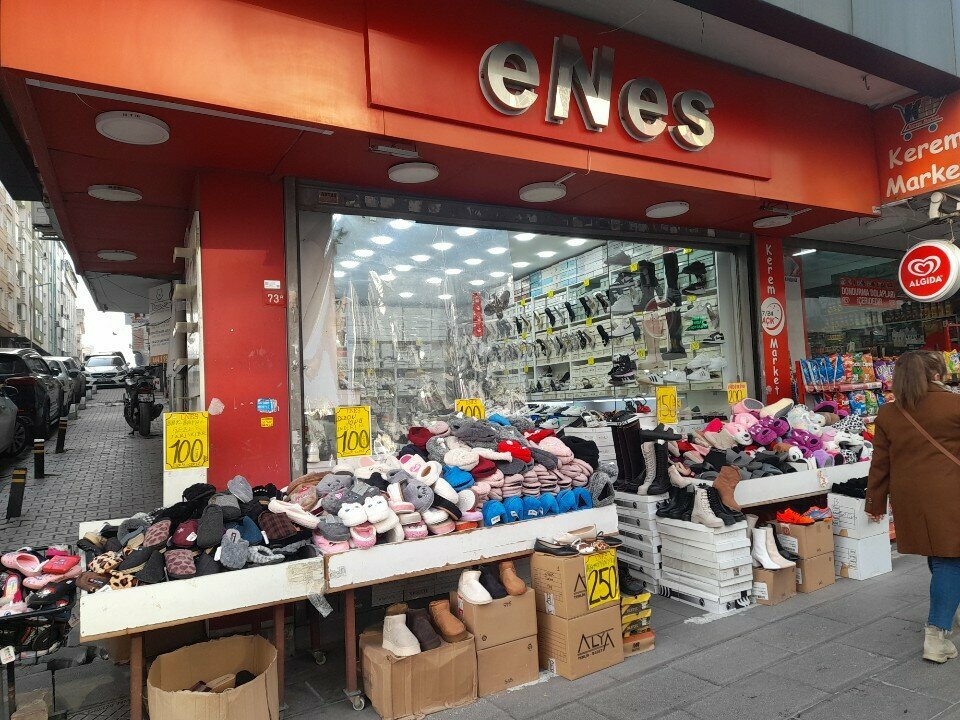 Ayakkabı mağazaları Enes, İstanbul, foto