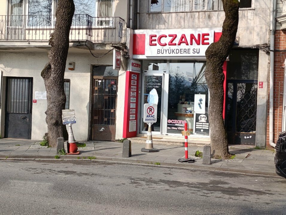 Eczaneler Büyükdere Su Eczanesi, İstanbul, foto
