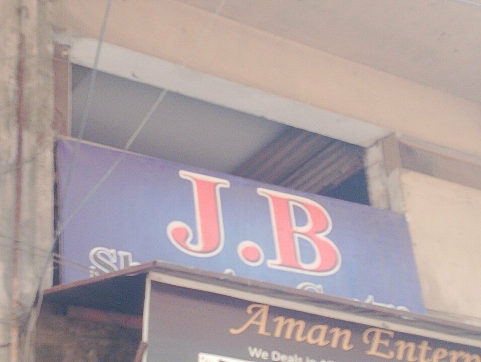 Giyim mağazası J B Center Karimabad, Karaçi, foto