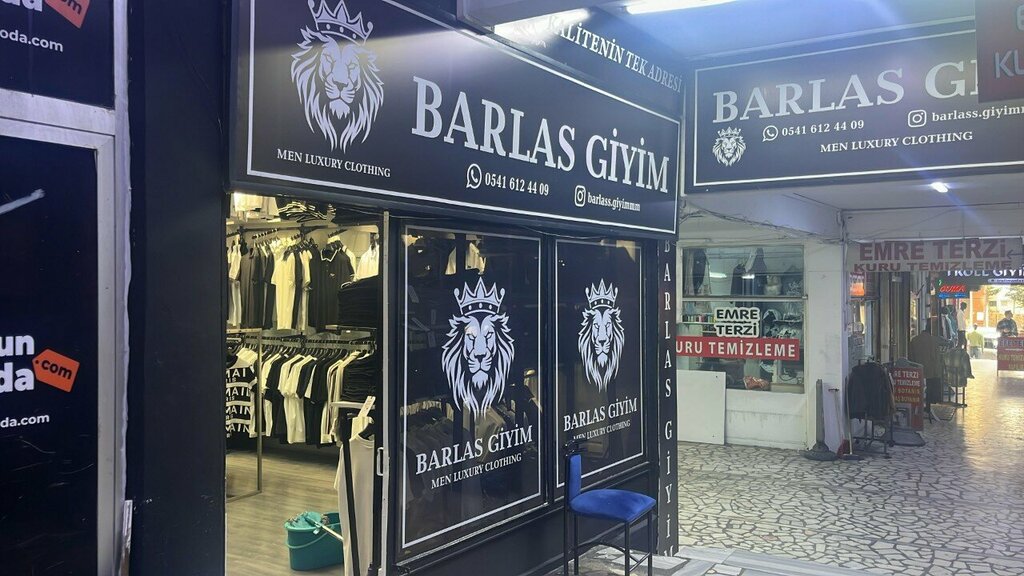 Giyim mağazası Barlas Giyim, İstanbul, foto