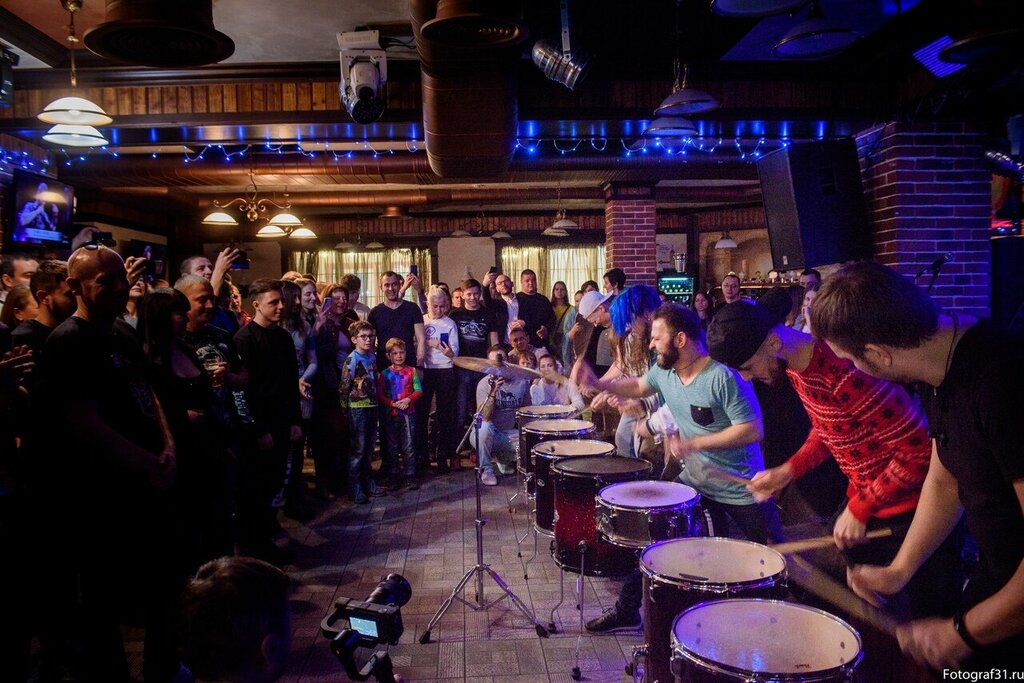 Müzik okulları ve konservatuarlar Ne shkola Barabanov, Abakan, foto