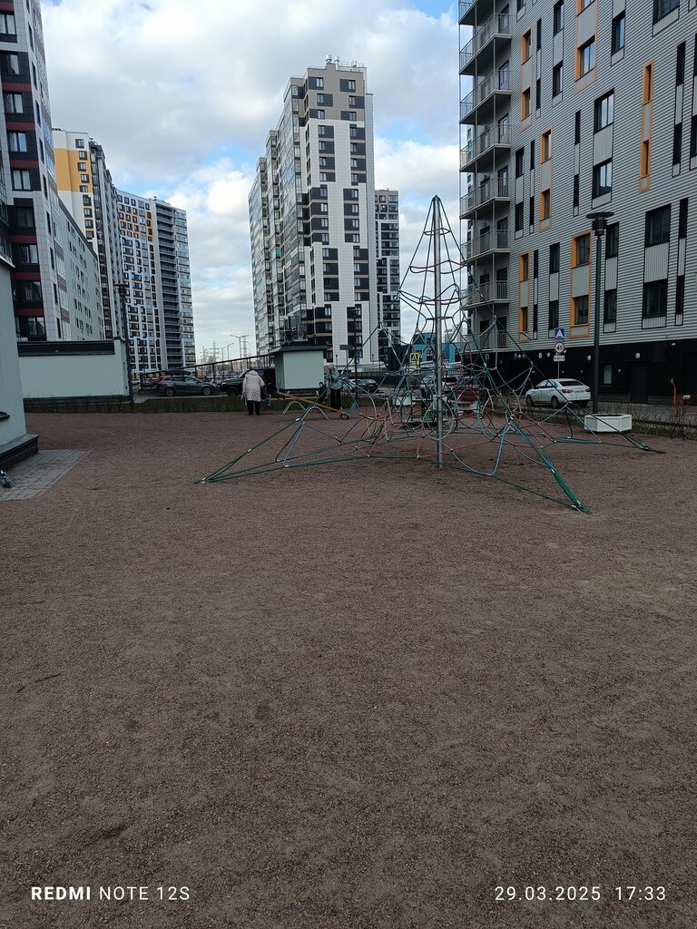 Oyun alanı Playground, Saint‑Petersburg, foto