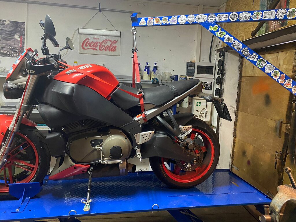 Motosiklet tamiri BobberWorkshop, Dolgoprudny, foto