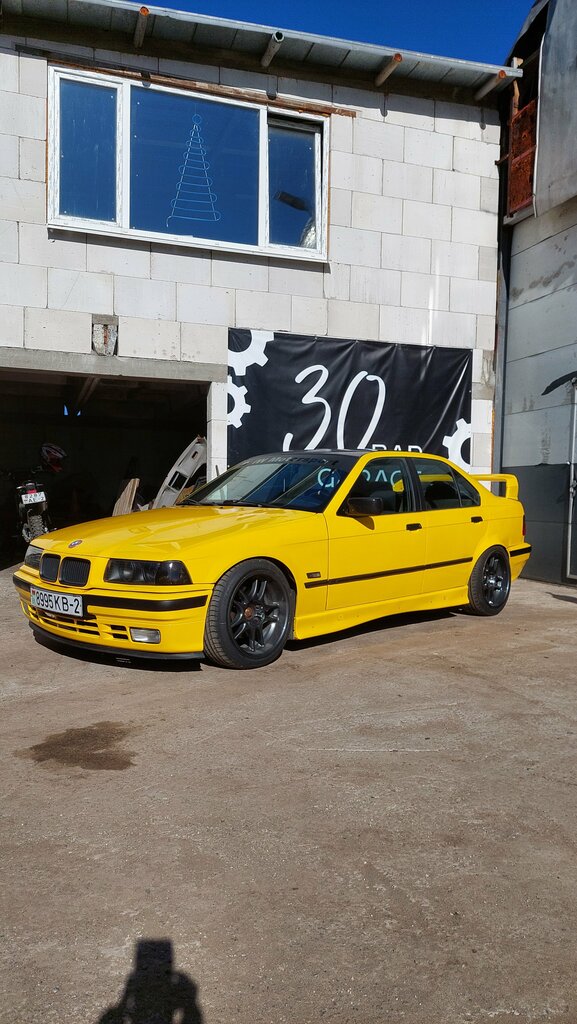 Otomobil servisi 30 Bar garage, Navapolatsk, foto