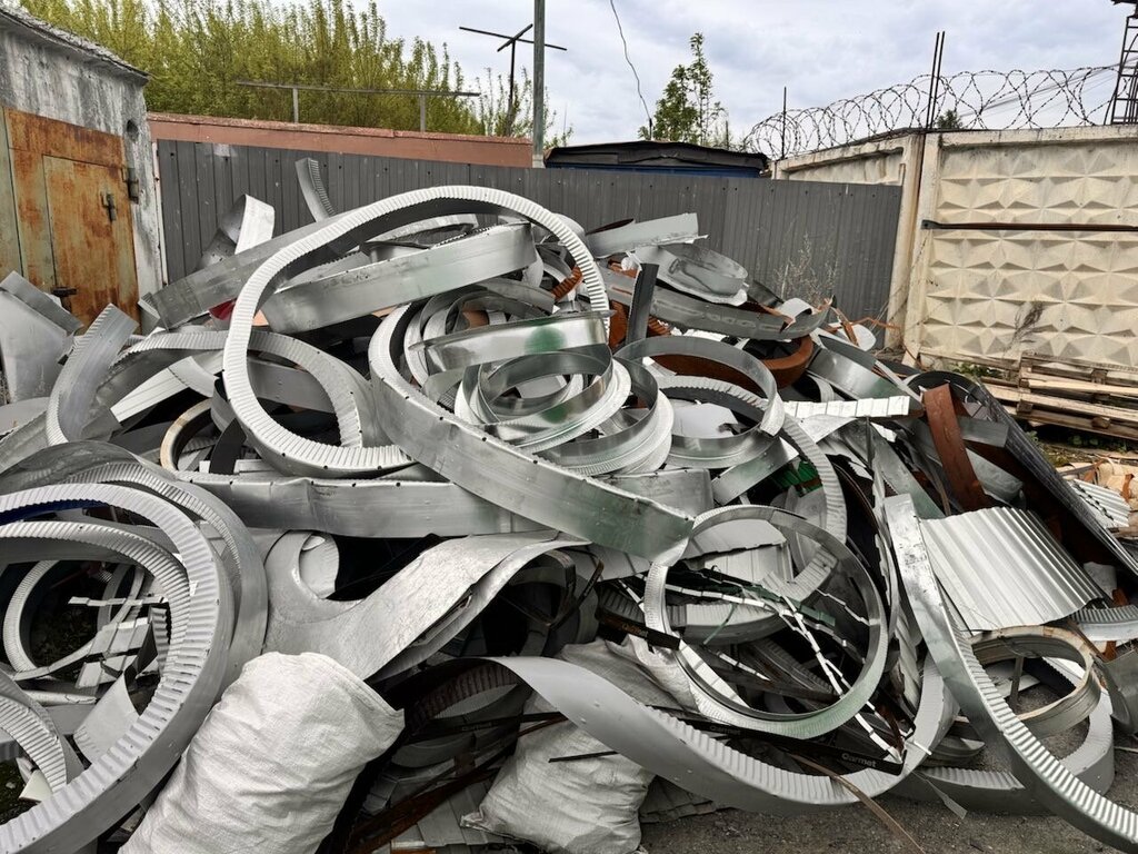 Çatı ve çatı materyalleri Профнастил, Çeliabinsk, foto