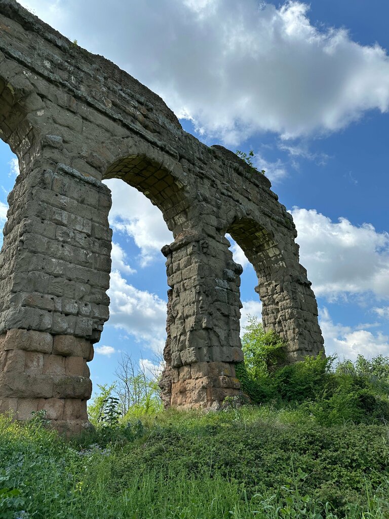 Kültür ve eğlence parkları Parco degli Acquedotti, Lazio, foto
