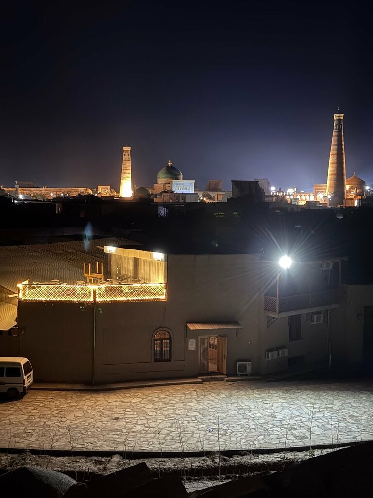 Otel Adam-eva, Hive, foto