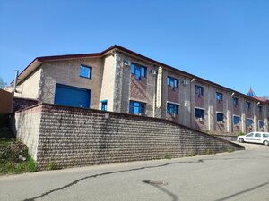 Astral (Sovetskaya ulitsa No:18, Tikhvin), otomobil servisi  Tixvin'den