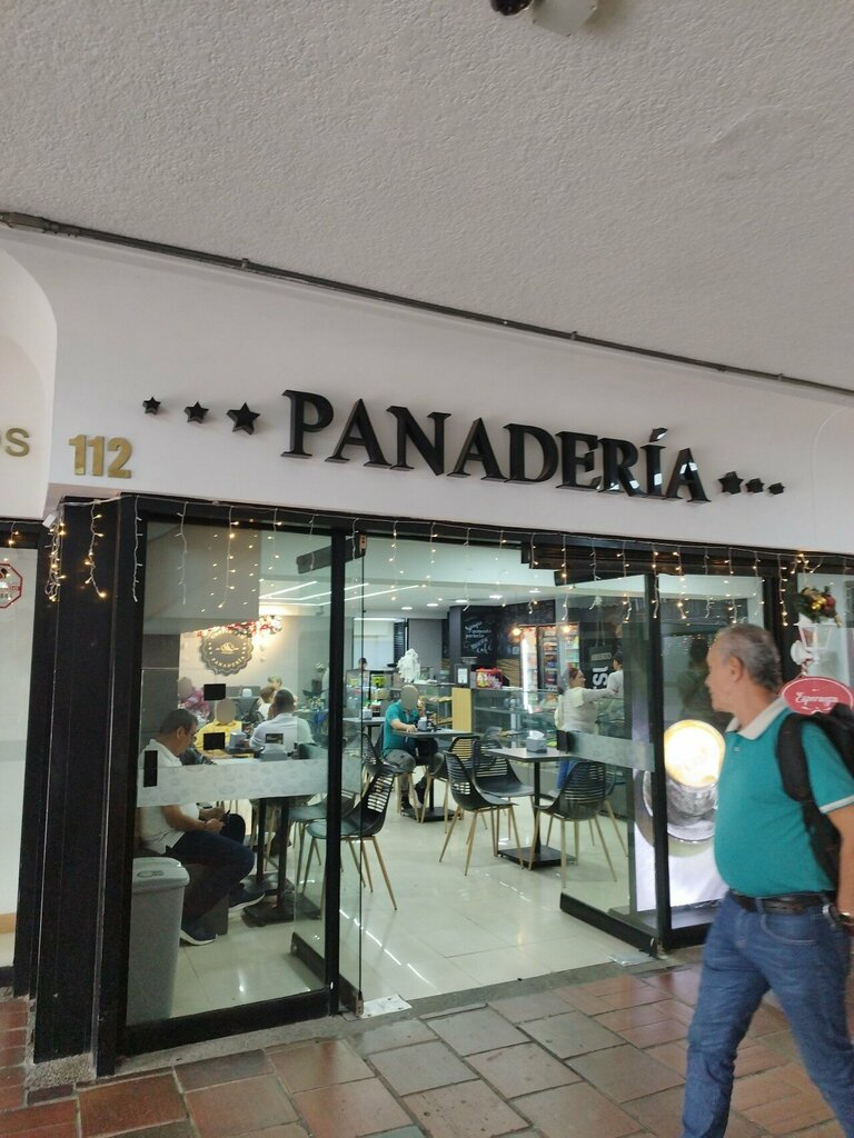 Kahve dükkanları Coffee Pan Bakery - Edificio Coltejer, Medellin, foto