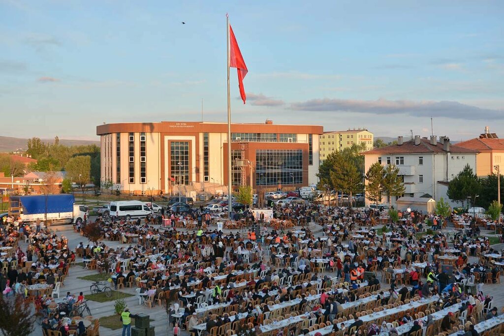 Belediyeler, devlet daireleri Şarkışla Belediyesi, Şarkışla, foto