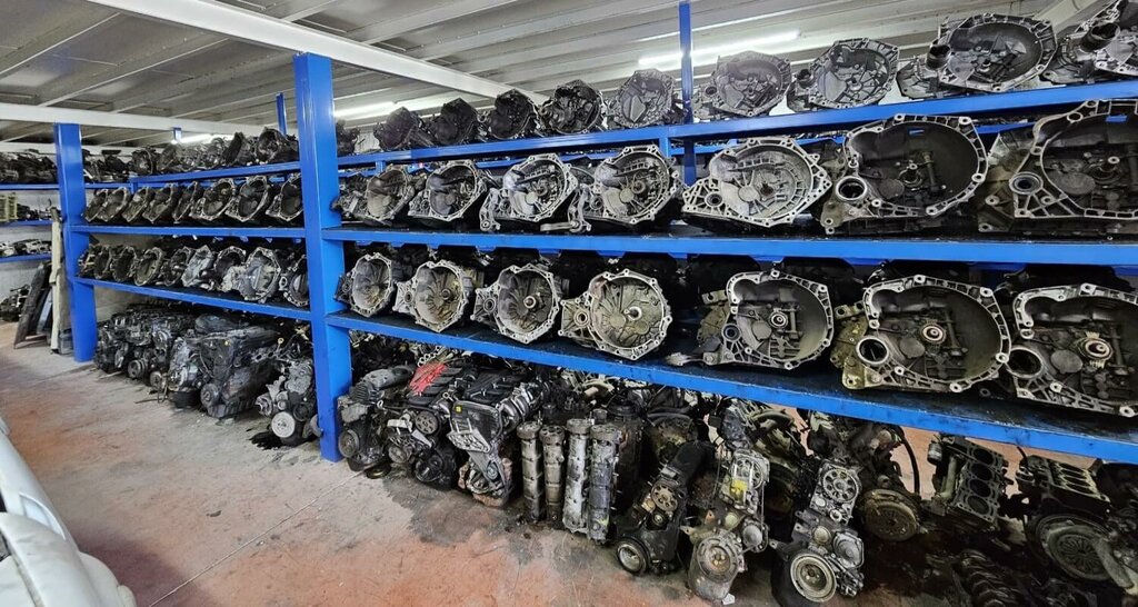 Otomobil yedek parçaları Topuz Ticaret, Ankara, foto