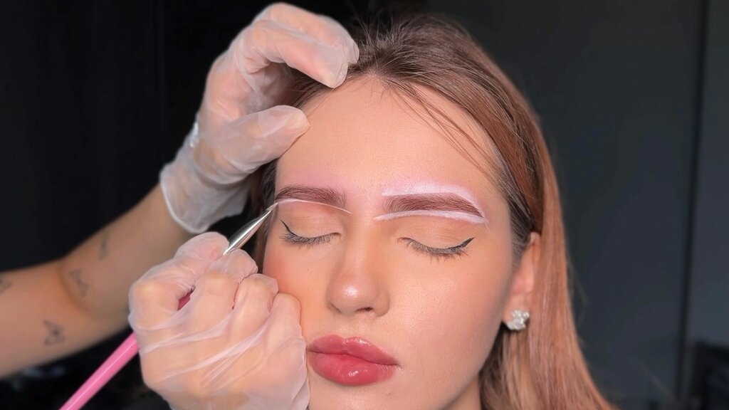 Kaş ve kirpik salonu Brows&Pleasure, Saint‑Petersburg, foto