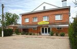Lyuks (ulitsa Sverdlova No:10), otel  Zernograd'dan