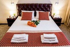 Garnet (Generala Tyuleneva Avenue No:3А, Ulyanovsk), otel  Ulyanovsk'tan