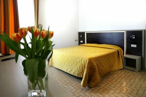 Arianna Hotel (Tuscany, Lucca, Pietrasanta, Via Pasubio), otel