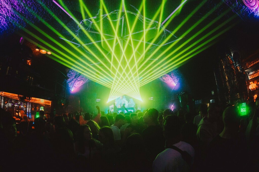 Ses ve ışıklandırma ekipmanları firmaları Top Sound, Saint‑Petersburg, foto