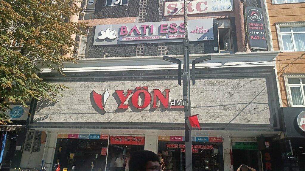 Büyük mağazalar Yön Alışveriş Merkezi, İstanbul, foto