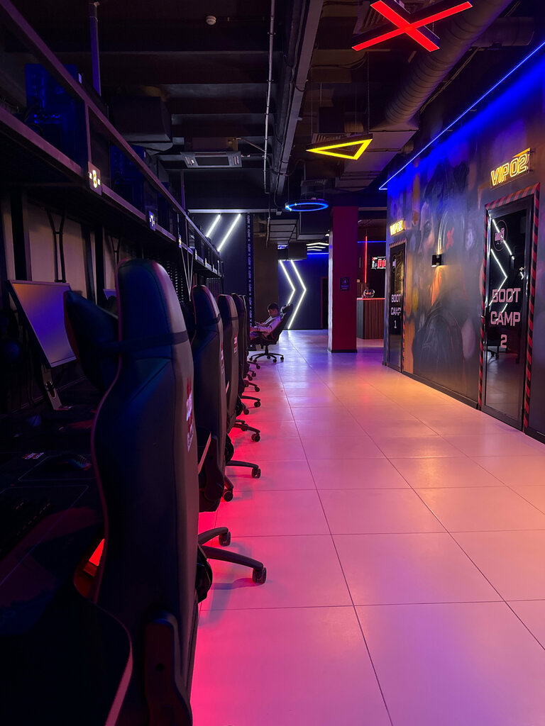 Bilgisayar kulübü CyberX Community, Brest, foto