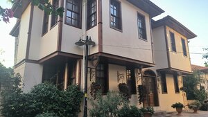 Defne Suites Oldtown (Antalya, Muratpaşa, Kılınçarslan Mah., Hesapçı Geçıdı, 7/1A), otel  Antalya'dan