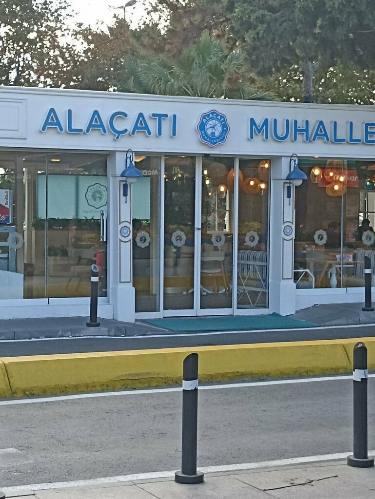Kafe Alaçatı Muhallebicisi, İstanbul, foto