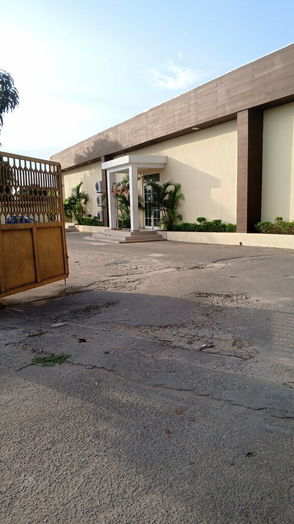 Otel Fanep, Loanda, foto