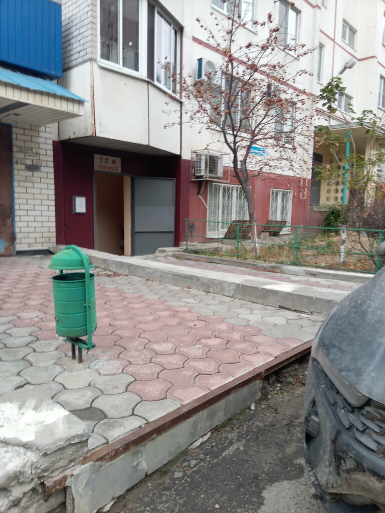 Bina, site yönetimi TSZh Nadezhda-1, Volgograd, foto