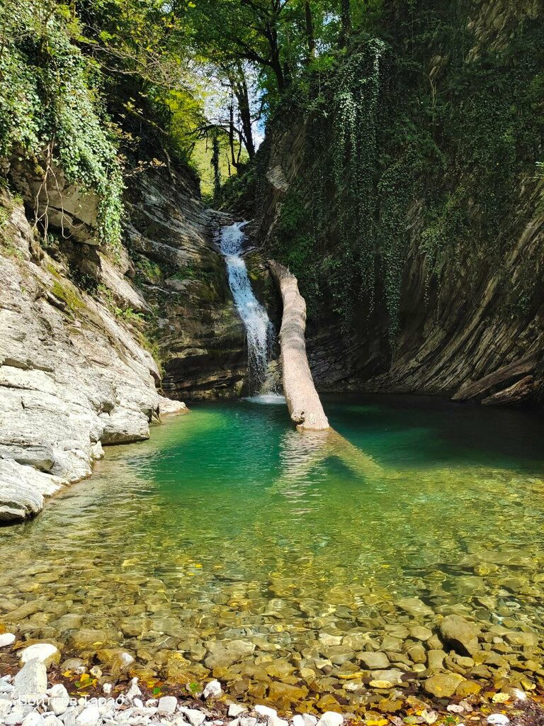 Şelale Водопад Самшитовый, Soçi, foto