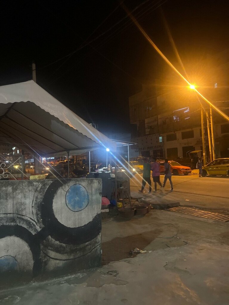 Pazarlar ve çarşılar Petit Marché 2 Plateau, Abican, foto