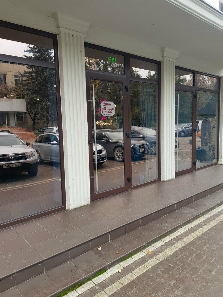 Kahve dükkanları 2Stories, Beltsi, foto
