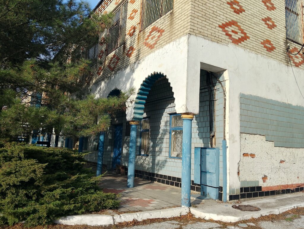 Demiryolları yönetimi ve bakımı Локомотивное депо, Novorossiysk, foto