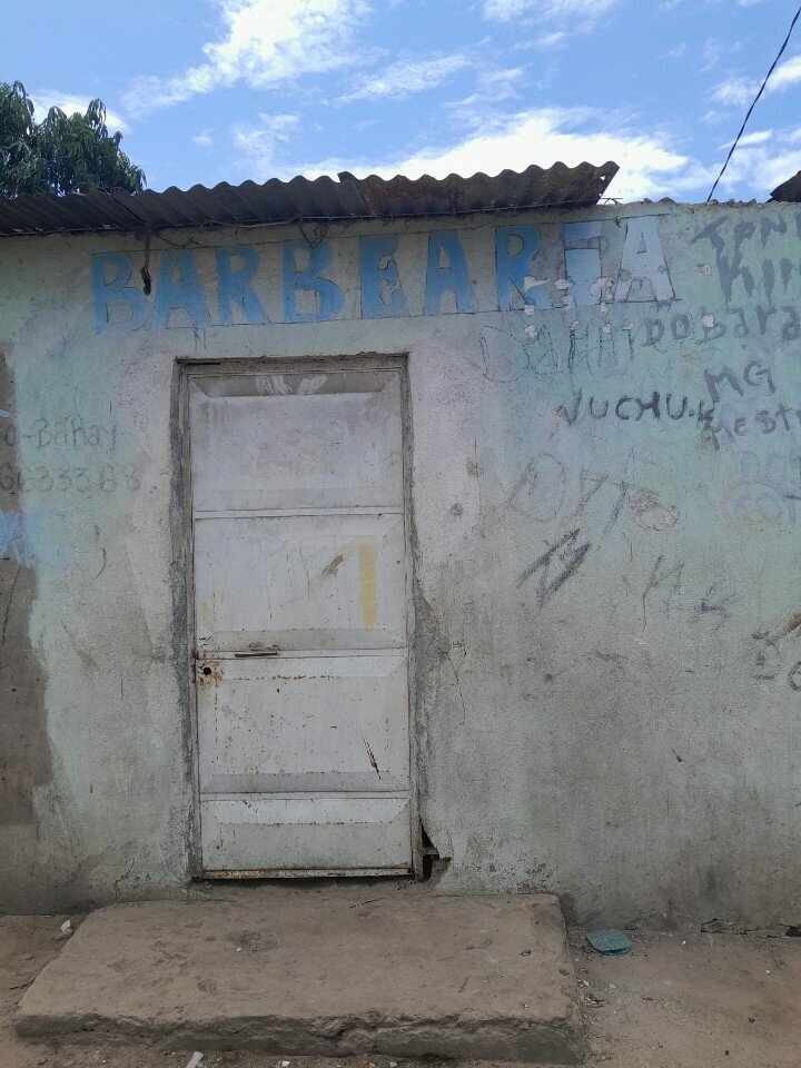 Berberler Barbearia, Loanda, foto