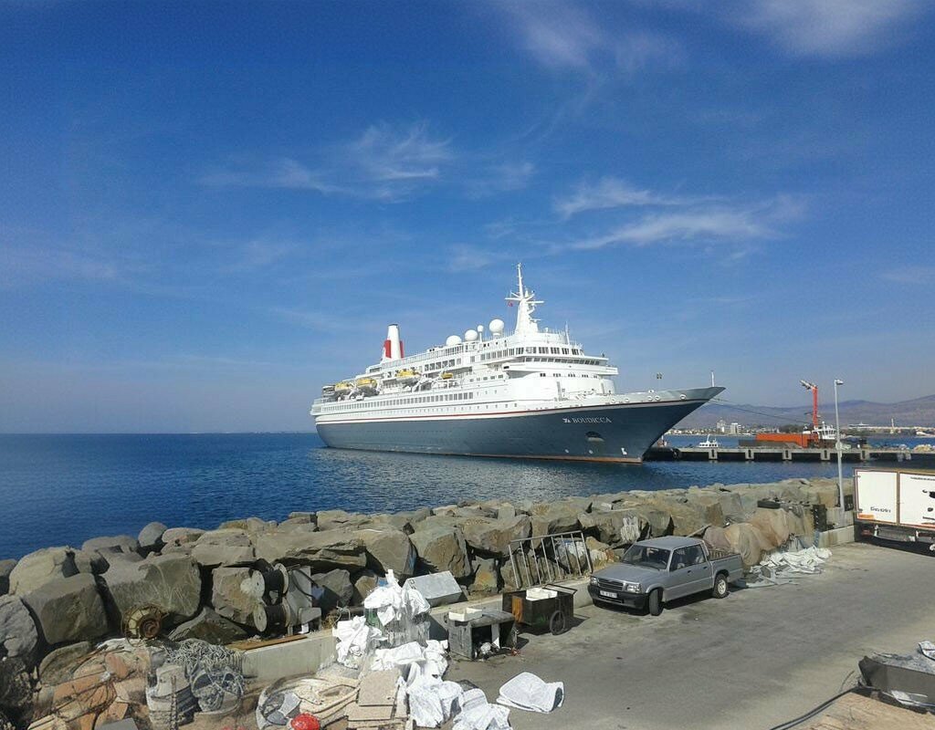 Limanlar Dikili Liman ve Turizm İşletmeleri, Dikili, foto