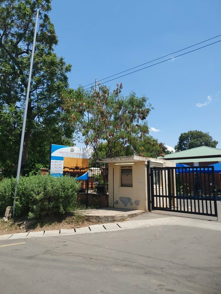 Devlet kurumları ve bakanlıklar Office of the President Cabinet Office Remuneration Division, Lusaka, foto
