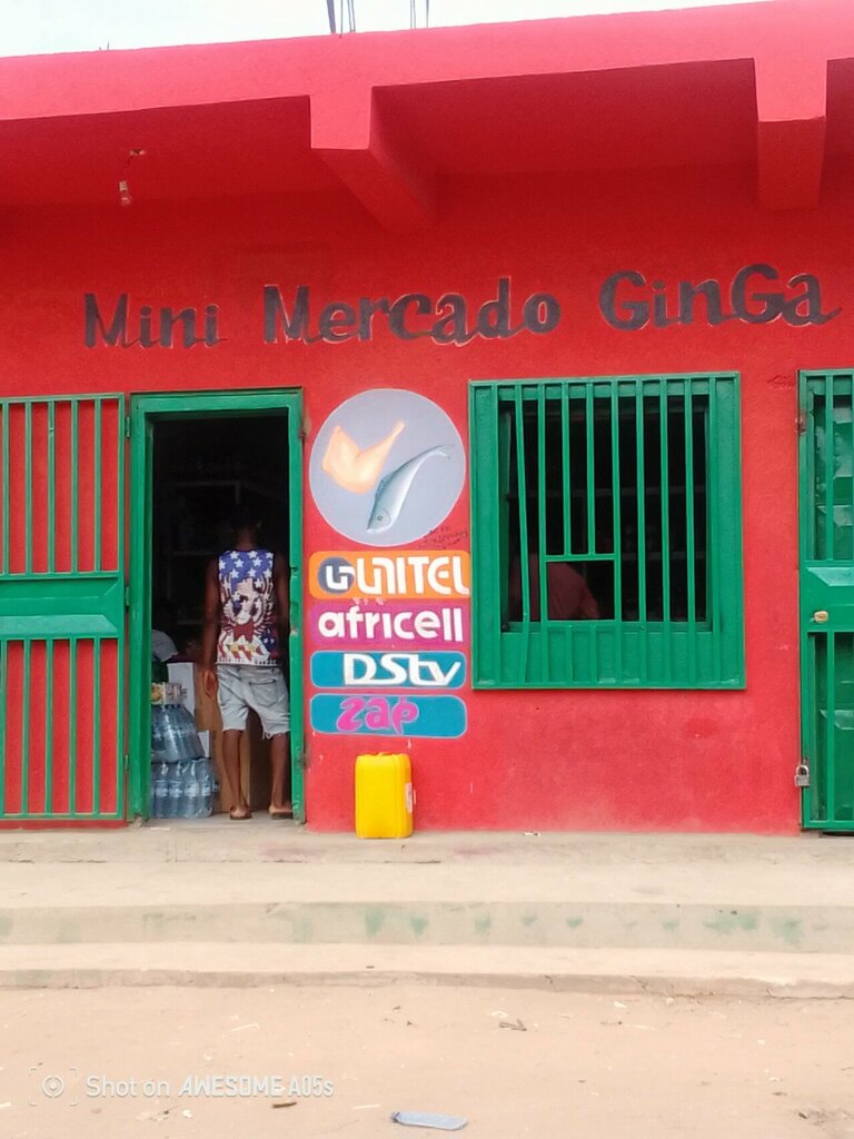 Büyük mağazalar Mini Mercado Ginga, Loanda, foto