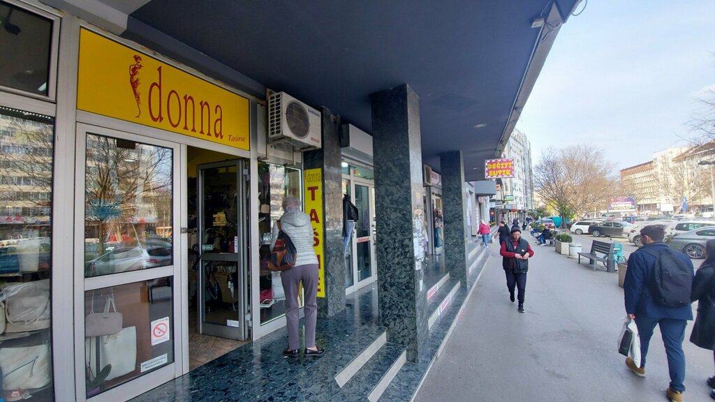 Büyük beden mağazaları Dona, Novi Sad, foto