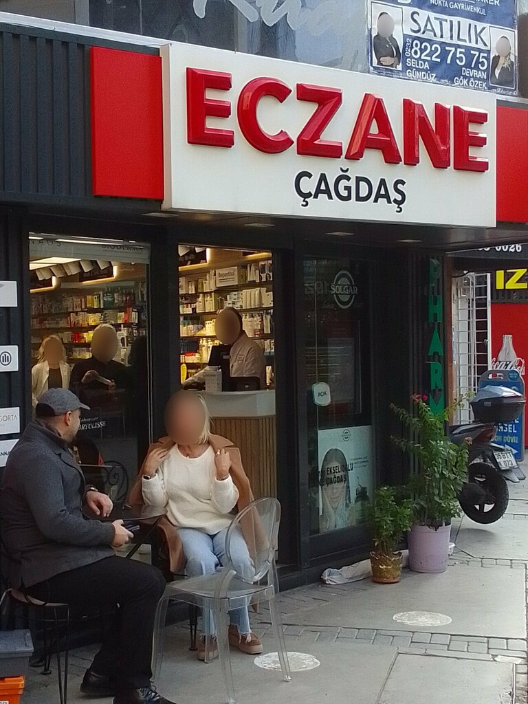 Eczaneler Çağdaş Eczanesi, İzmir, foto