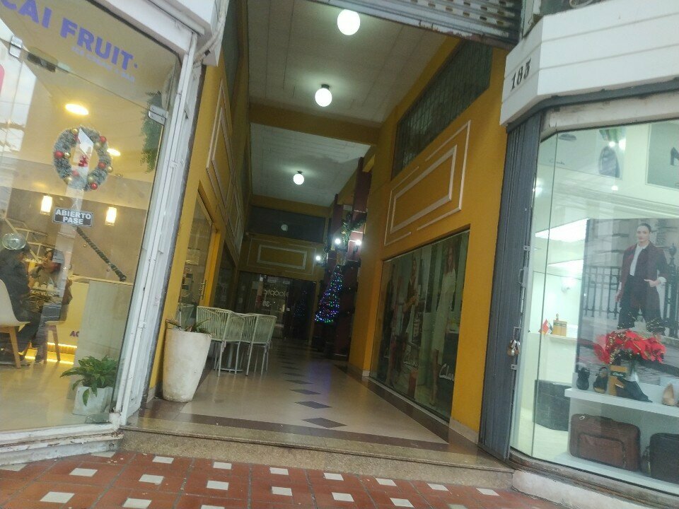 Çizgi roman dükkanı Central Comics Bolivia, Santa‑Krus, foto