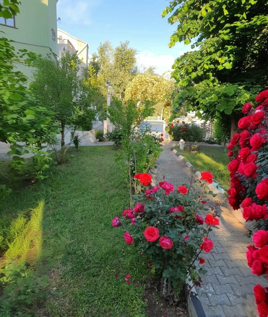 Konut blokları İlayda Sitesi, Burhaniye, foto